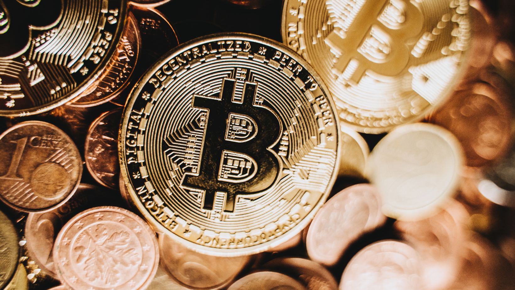 Understanding Stablecoins: The Bridge Between Crypto and Fiat - TheBlockChainBrief